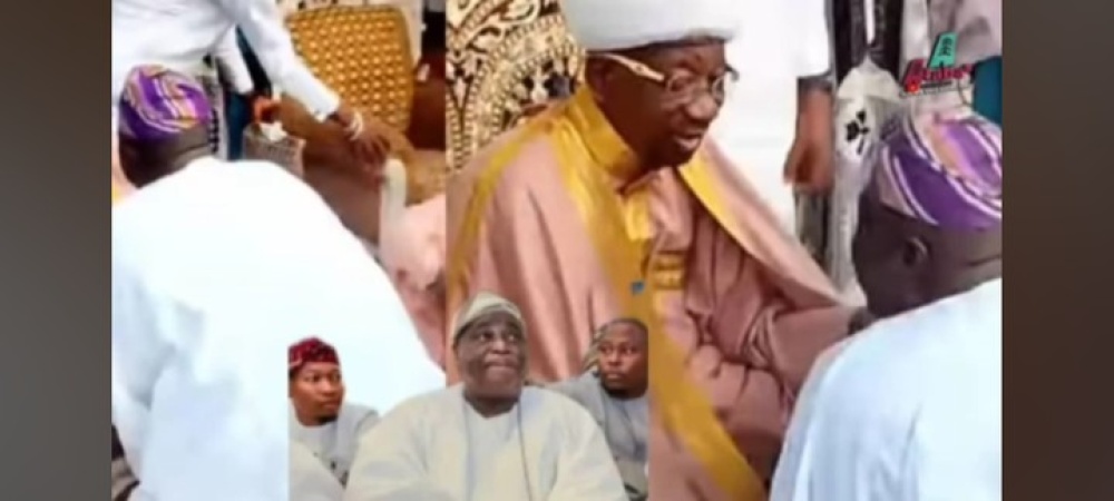 Why Osun monarch knelt to greet Emir of Ilorin — Palace | News Express ...