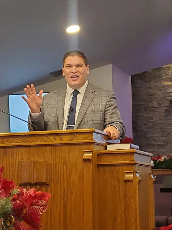 Gunmen abduct visiting American pastor during sermon | News Express Nigeria
